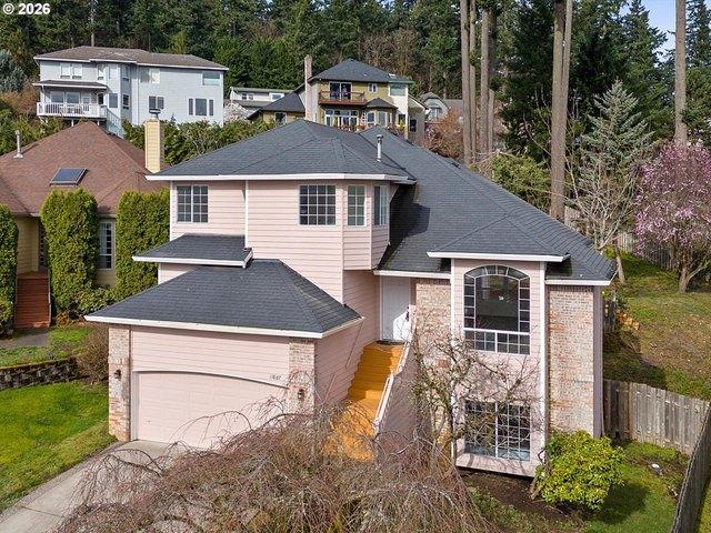 11867 SE Mountain Sun Dr, Clackamas, OR 97015