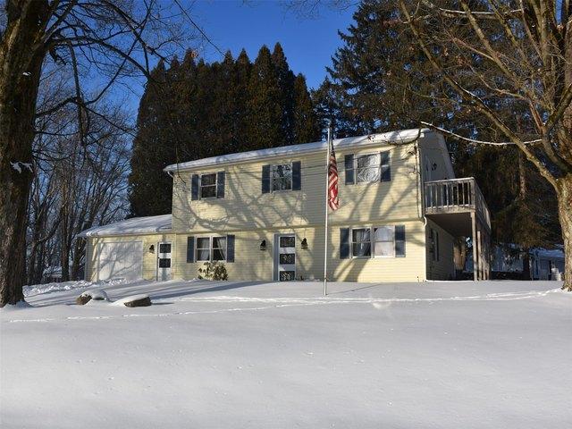 11868 Oakmere Pl, Conneaut Lake, PA 16316