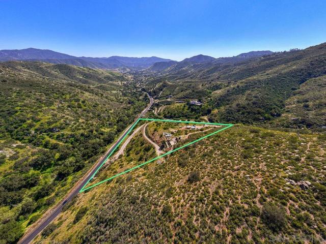 1186 Harbison Canyon
