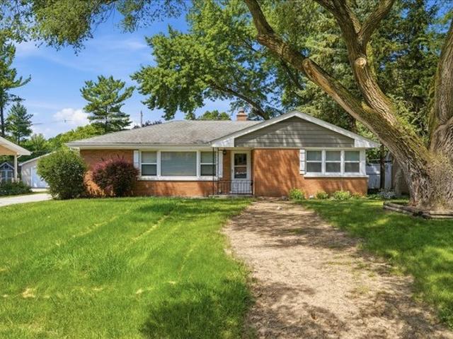 1186 Highland Rd, Mundelein, IL 60060