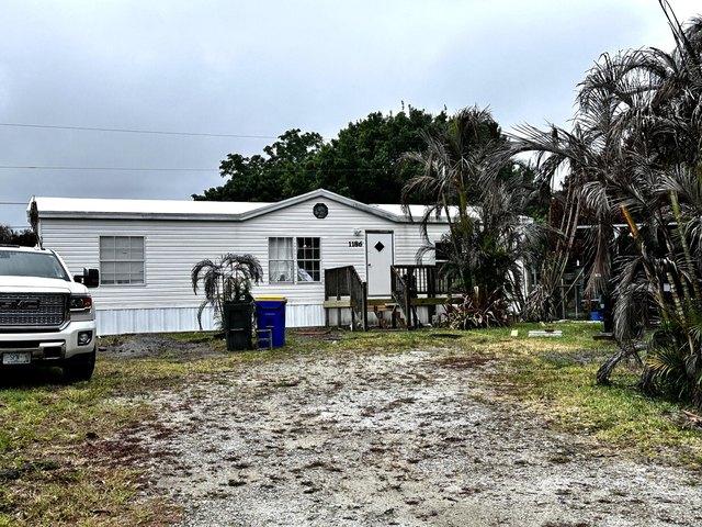 1186 SW Tropical Ter, Stuart, FL 34997