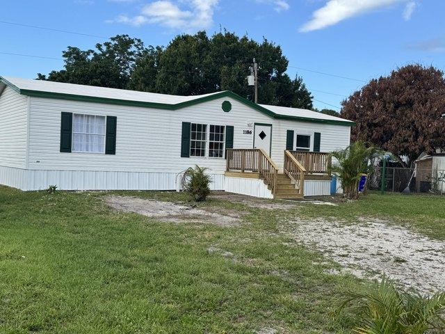 1186 SW Tropical Ter, Stuart, FL 34997