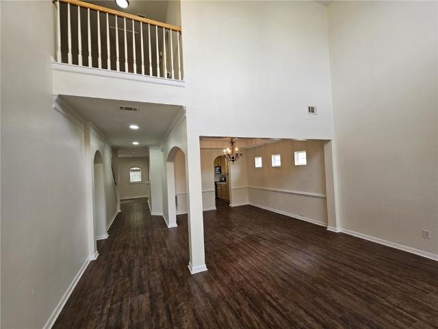 1186 Scenic View Circle