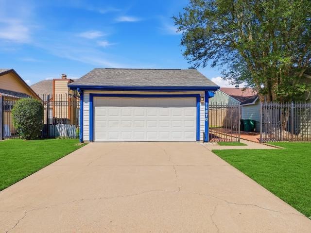 11870 Plumpoint Dr, Houston, TX 77099 | MLS #63928 | Compass