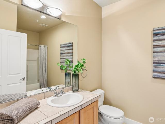 11875 SE 4th Pl, Unit 701, Bellevue, WA 98005 | MLS #2551