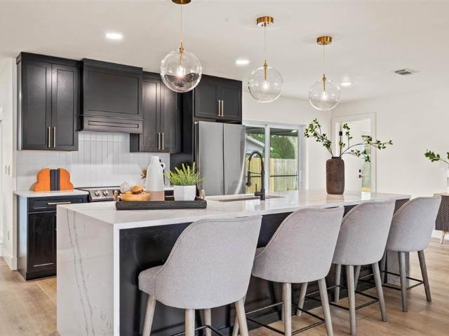11876 Marla Ln, Seminole, FL 33772 | MLS #TB8478 | Compass