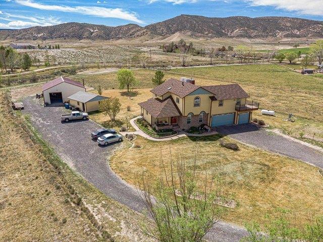 1187 M 1/4 Rd, Loma, CO 81524