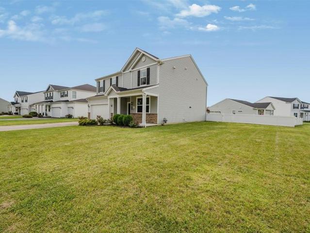 1187 Lake Forest Dr, Hebron, OH 43025