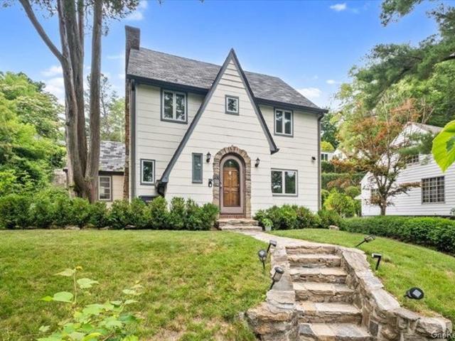 1187 Post Rd, Scarsdale, NY 10583