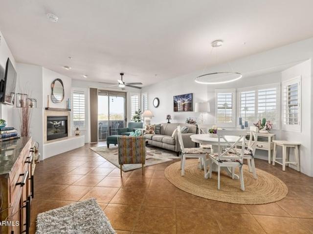 11880 N Saguaro Blvd Apt 201, Fountain Hills, AZ 85268