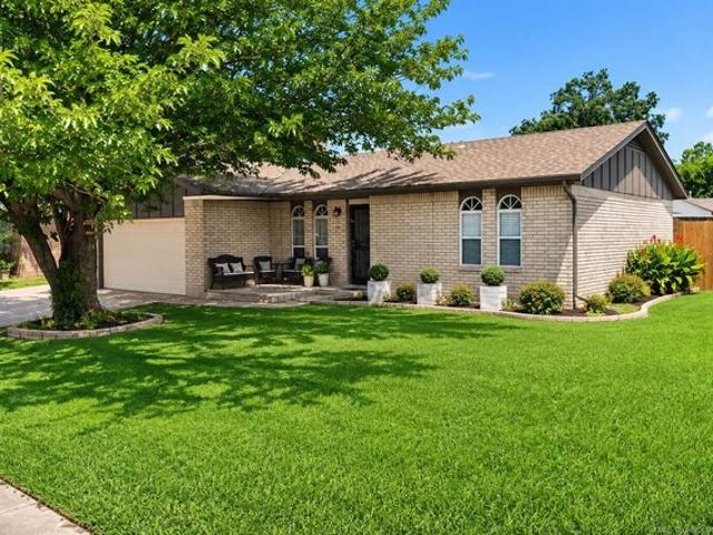 11885 E 36th St S, Tulsa, OK 74146