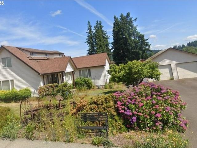 11885 SE Summers Ln, Clackamas, OR 97015
