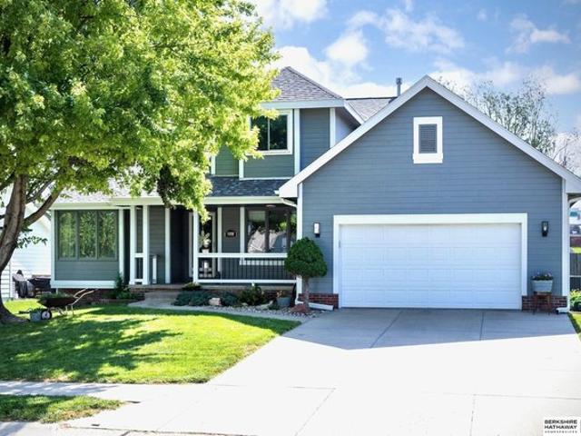 11889 S 217th St, Gretna, NE 68028