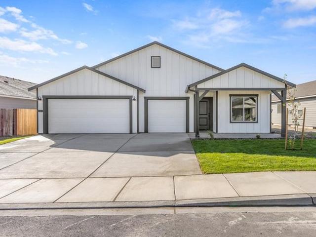 1188 NW Fairway Rd Unit 147, Madras, OR 97741