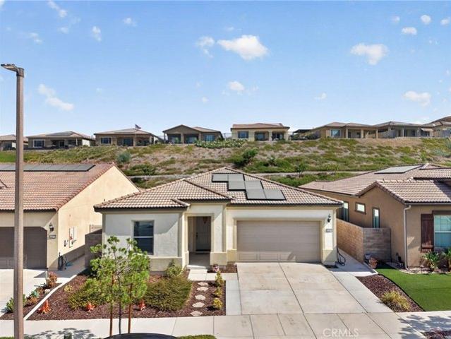 11890 Sagecrest Ct, Corona, CA 92883