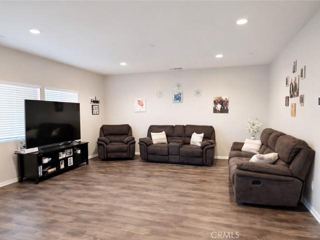 11892 Espola Pl, Victorville, CA 92392 | MLS #WS26084 | Compass