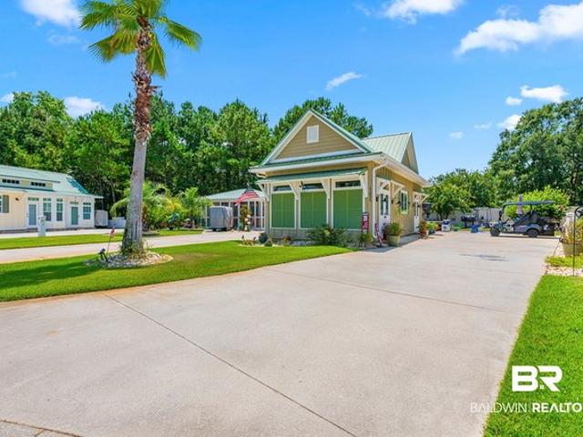 11895 Gateway Dr, Elberta, AL 36530