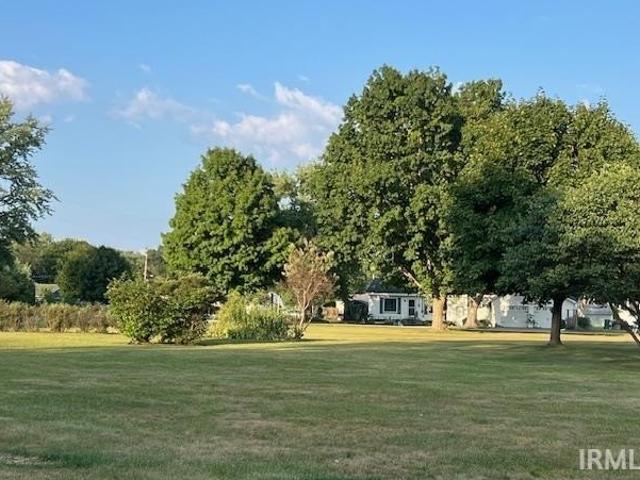 11896 Vistula Rd, Osceola, IN 46561