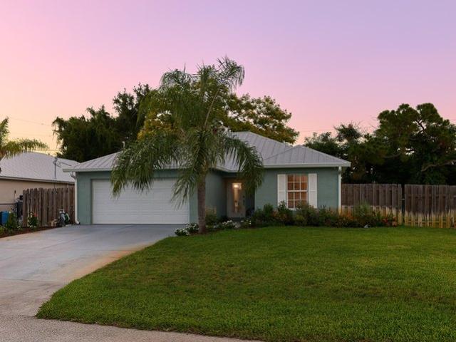 1189 NW 15th St, Stuart, FL 34994