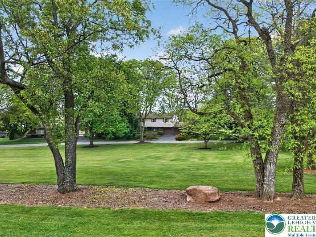 1189 Bluestone Drive