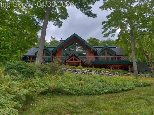 1189 Ridgeline Dr, Boyne Valley Township, MI 49712