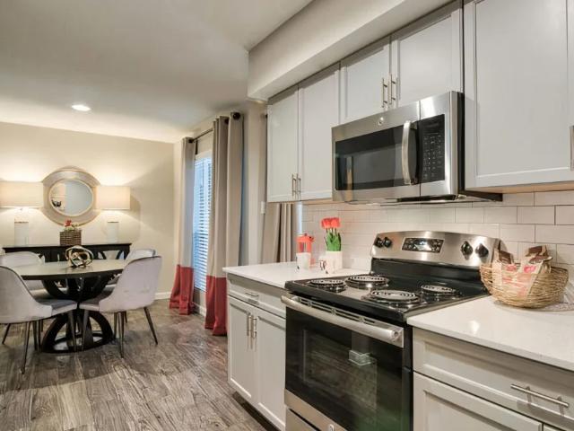 11800 Grant Road 6208