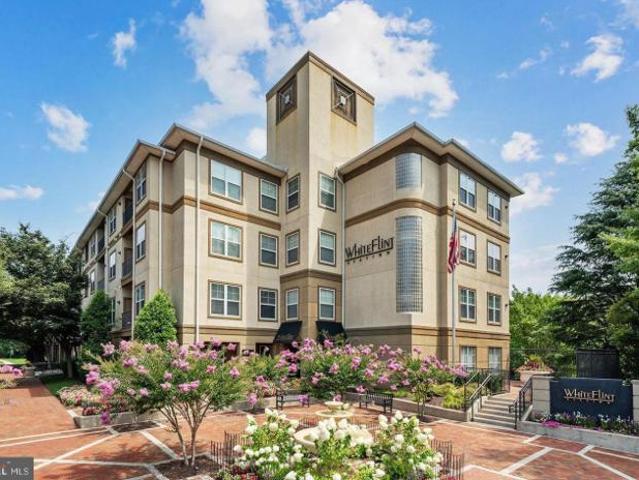 11800 Old Georgetown Rd #1207, Rockville, MD 20852