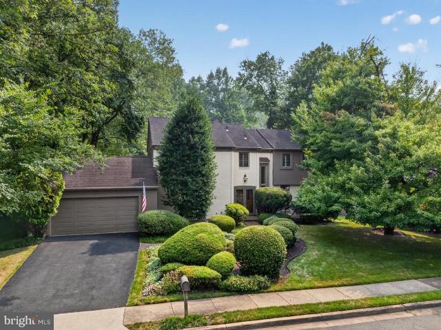11801 Riders Lane