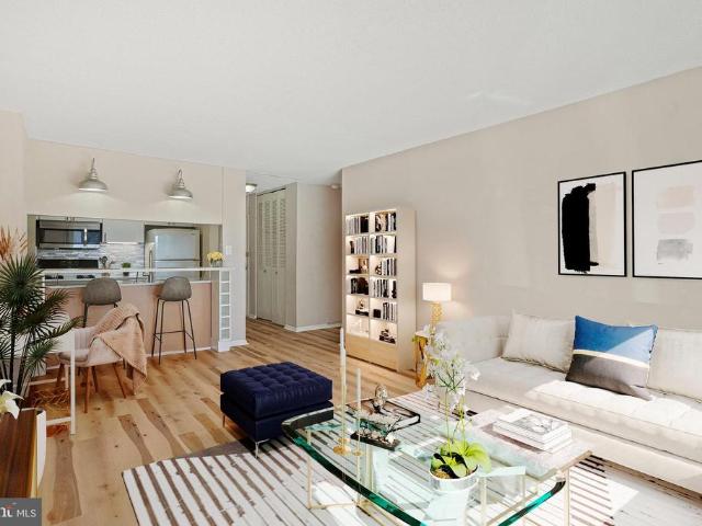 11801 Rockville Pike # 207