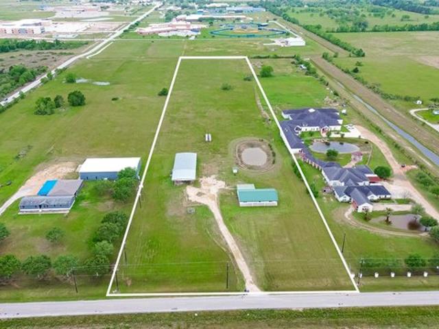 11802 Padon Rd, Needville, TX 77461