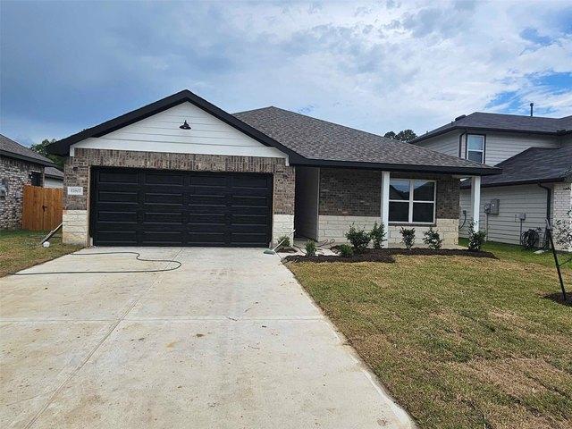 11807 Serenas Song Dr, Willis, TX 77318