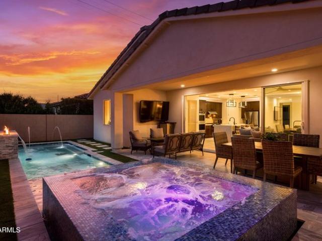 11804 N Luckenbach St, Surprise, AZ 85388