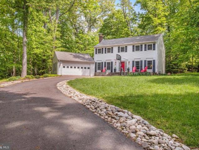 11805 Latigo Ln, Oakton, VA 22124