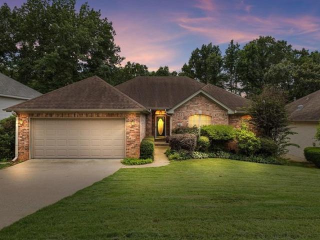 11805 Shady Ridge Dr, Little Rock, AR 72211