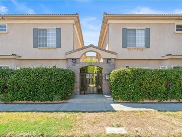 11808 Riverside Dr Unit 3, Valley Village, CA 91607