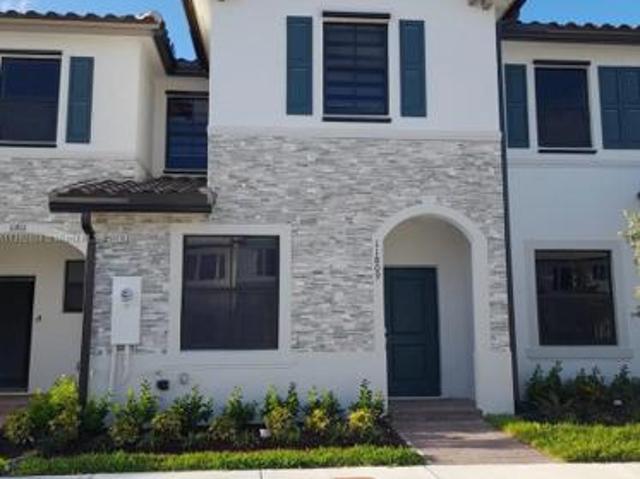 11809 245th Ter SW, Miami, FL 33032