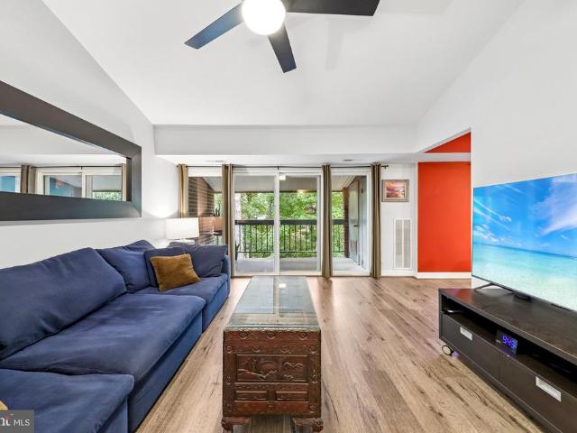 11809 Breton Court # 22D
