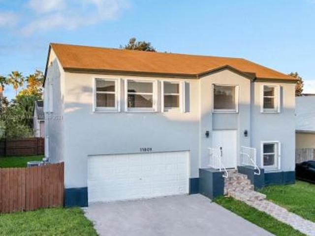 11809 SW 273rd St, Homestead, FL 33032 in Homestead, Florida