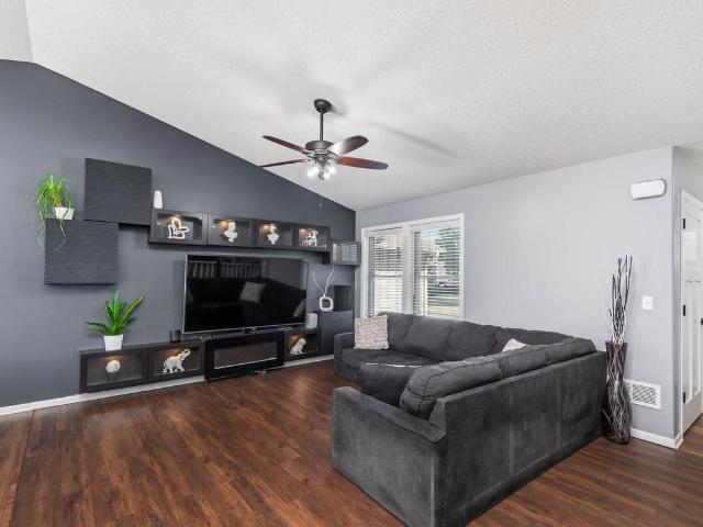 1180 Farmers Lane