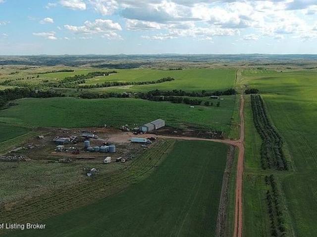 1180 Highway 16, Beach, ND 58621