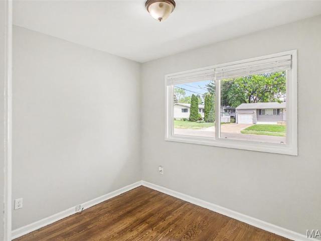 1180 Kostka Ln, Florissant, MO 63031 | MLS #26021