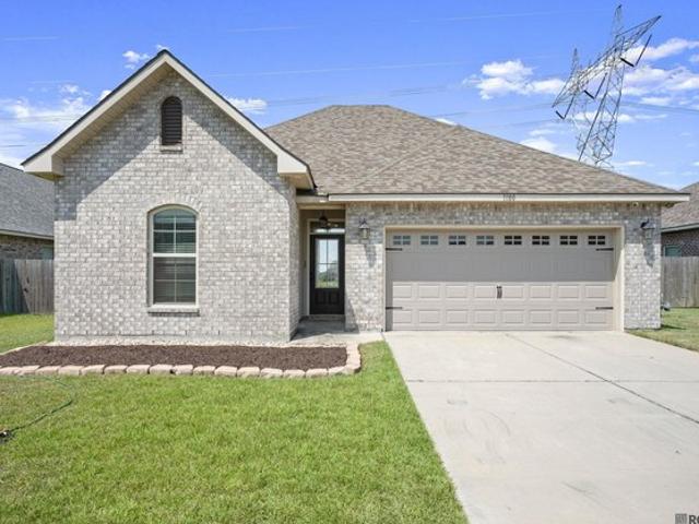 1180 Lakehaven Dr, Gonzales, LA 70737