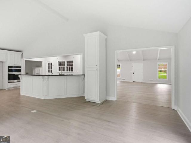 1180 Lakeshore Circle