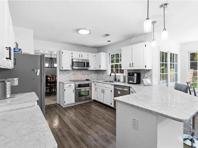 1180 Roseberry Court