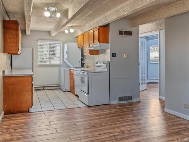 1180 Yosemite St, Denver, CO 80220