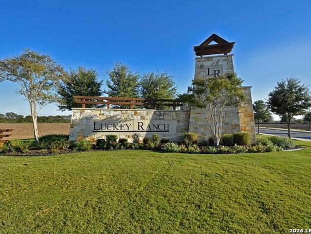 11813 Luckey Villa