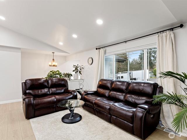 11810 SE 323rd Place