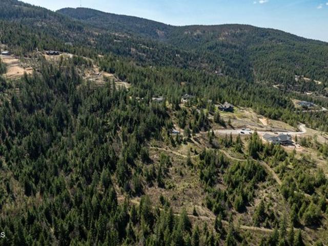 11817 W Garrett Ct, Post Falls, ID 83854
