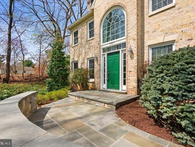 11817 Quince Mill Dr, Gaithersburg, MD 20878