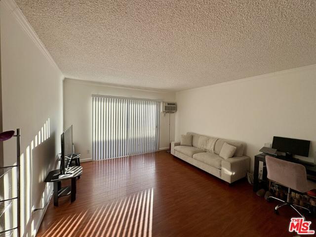 11815 Mayfield Ave, Unit 240, Los Angeles, CA 90049 | MLS #26663 | Compass